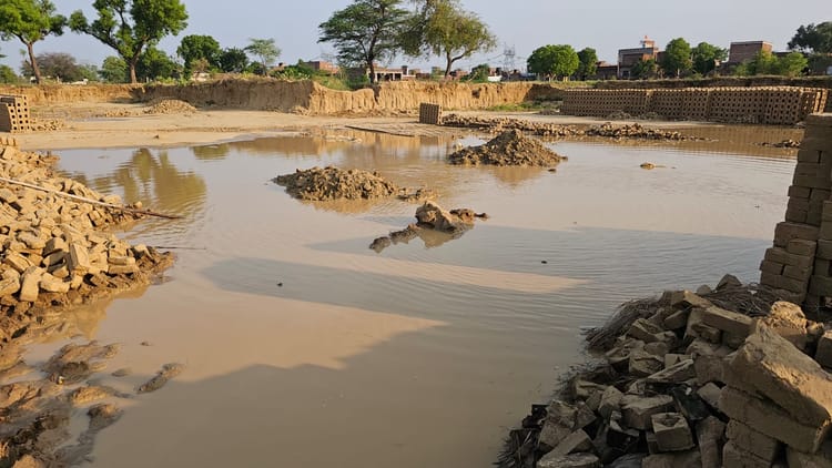 Had To Dig A Pit, Turned It Into A Pond Of Death - Etawah News - Etawah ...