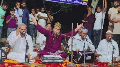 Crowds Gathered At The Annual Urs; Khalil Sabri's Qawwali Enthralled ...