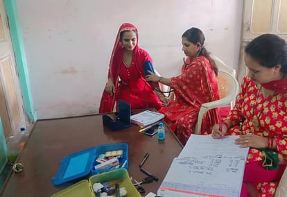 Health Check-up Of 56 People In Pahlu - Hamirpur (himachal) News ...