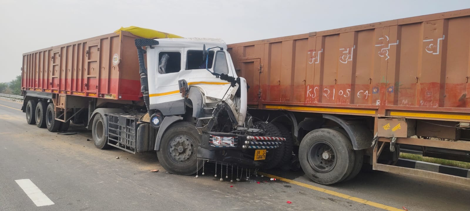 Two Accidents On Purvanchal Expressway, Khalasi Killed, Seven Injured ...