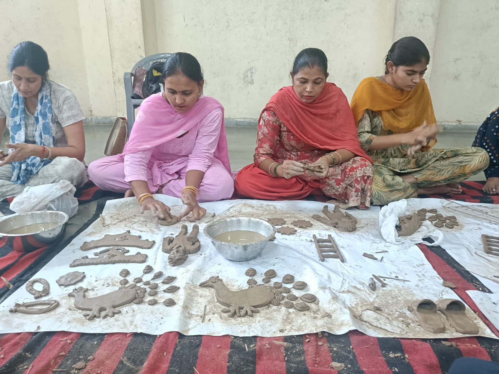 Sanjhi Art Workshop: Women Preserve Traditional Folk Art Heritage ...