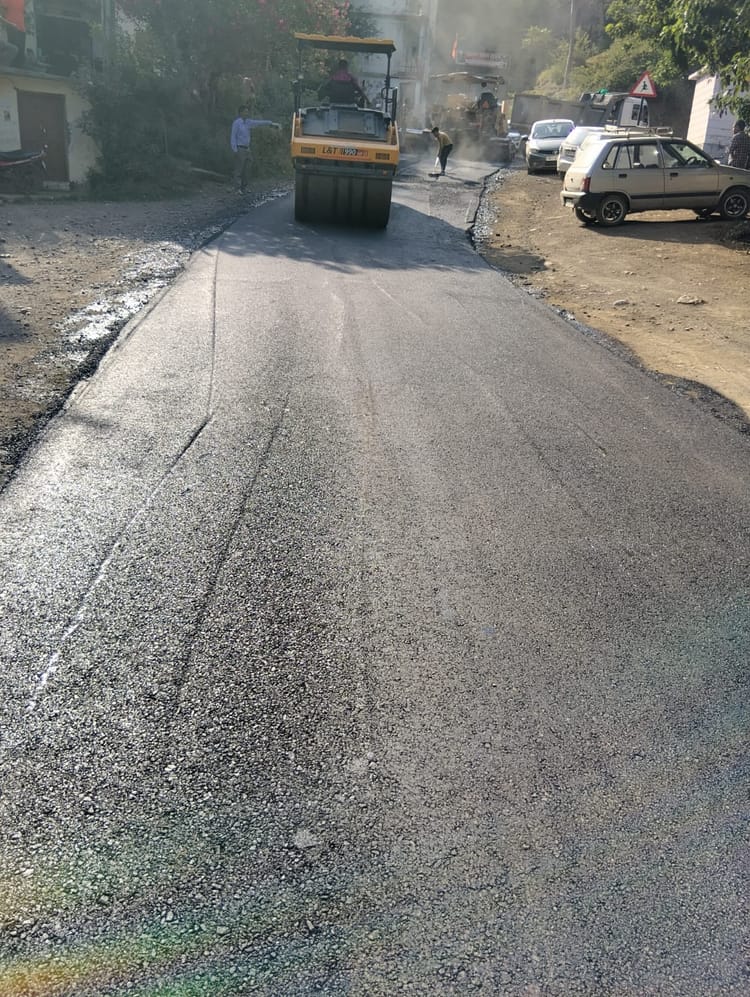Tarring Of Karadghat-bahwan Road Started After One Year - Solan News ...