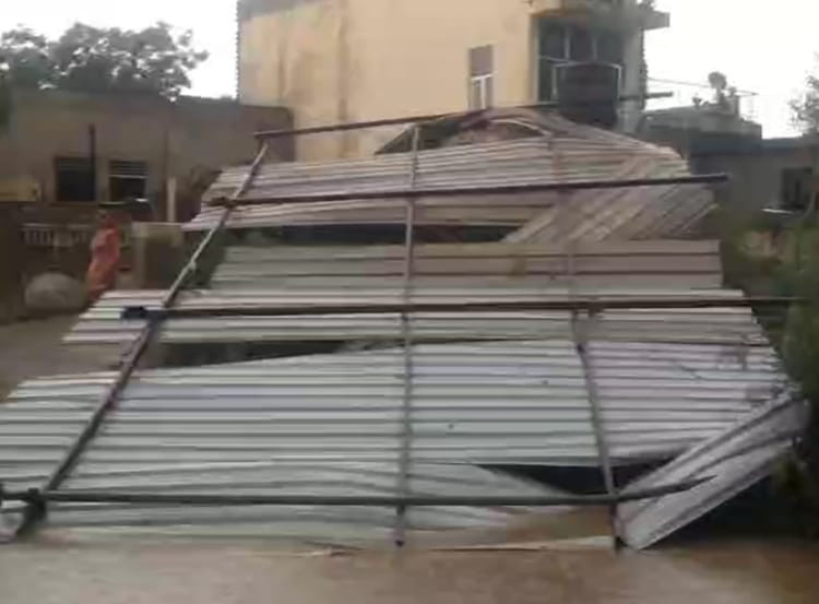 Havoc Caused By Storms And Rain; Tin Roofs Blown Away. - Rewari News ...