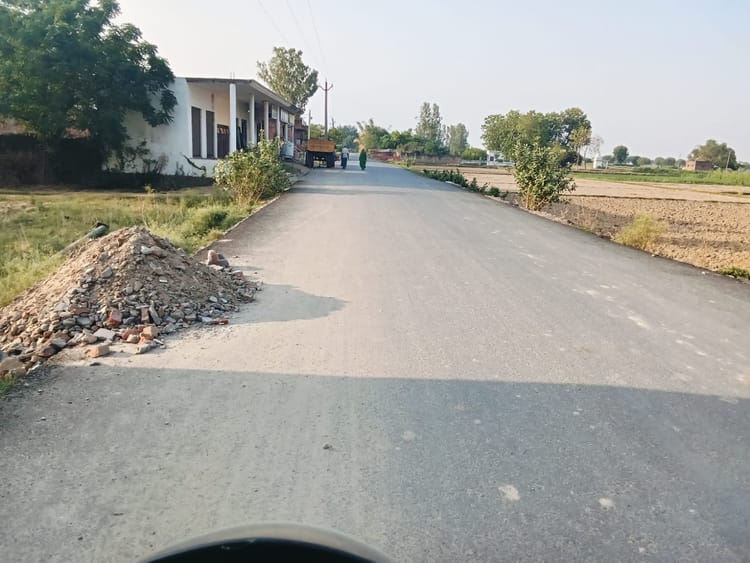 Big Relief For 50 Villages: 5 Dilapidated Roads Of Sakaldiha Will Be ...