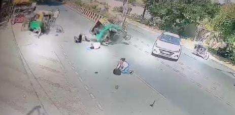 The Tempo Collided With A Car And Then Rammed Into A Roadside Tea Stall ...
