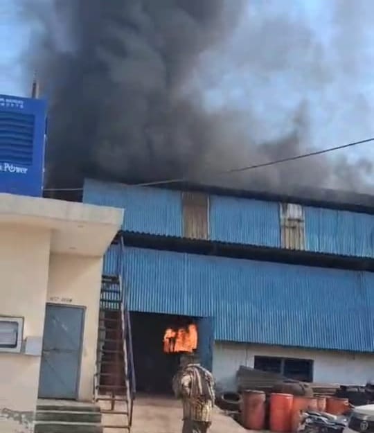 Fire Breaks Out In Bela Bathri's Industry - Una News - Una News:बेला ...