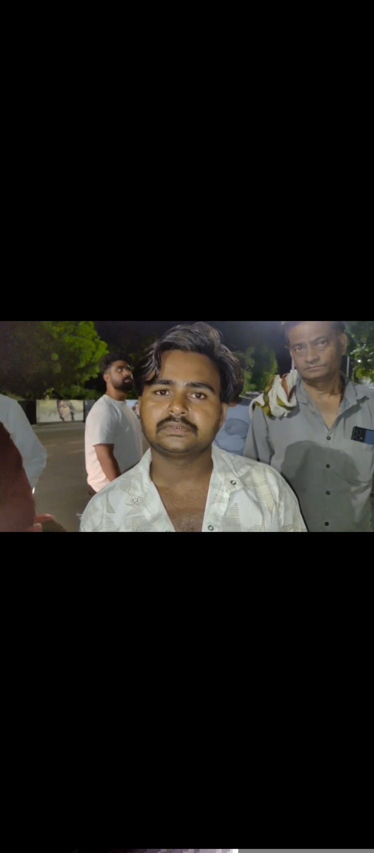 Bus Catches Fire; Passengers Jump Out To Save Their Lives. - Agra News ...