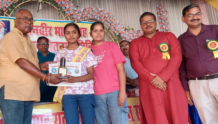 Sahu-rathore Talent Award For 72 Meritorious Students - Sultanpur News ...