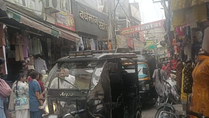 Business In Talai Bazaar Hit By Traffic Jams; Traders Distressed ...