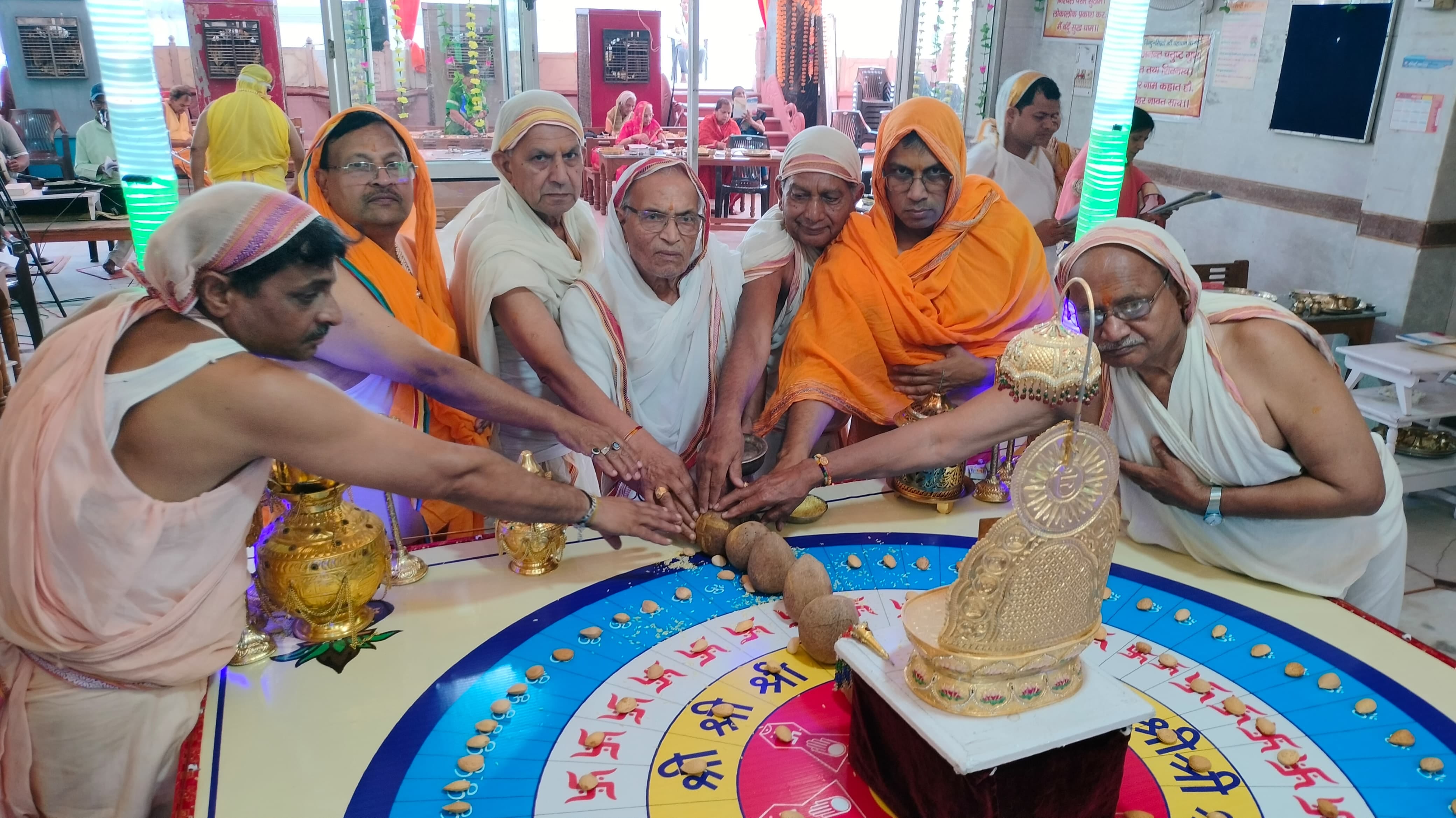 True Happiness Comes From Contentment: Bhav Bhushan - Meerut News ...