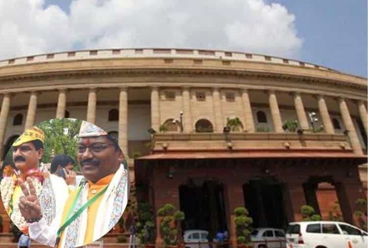 First Session Of 17th Lok Sabha Mps Arrived In Parliament Wear Own ...