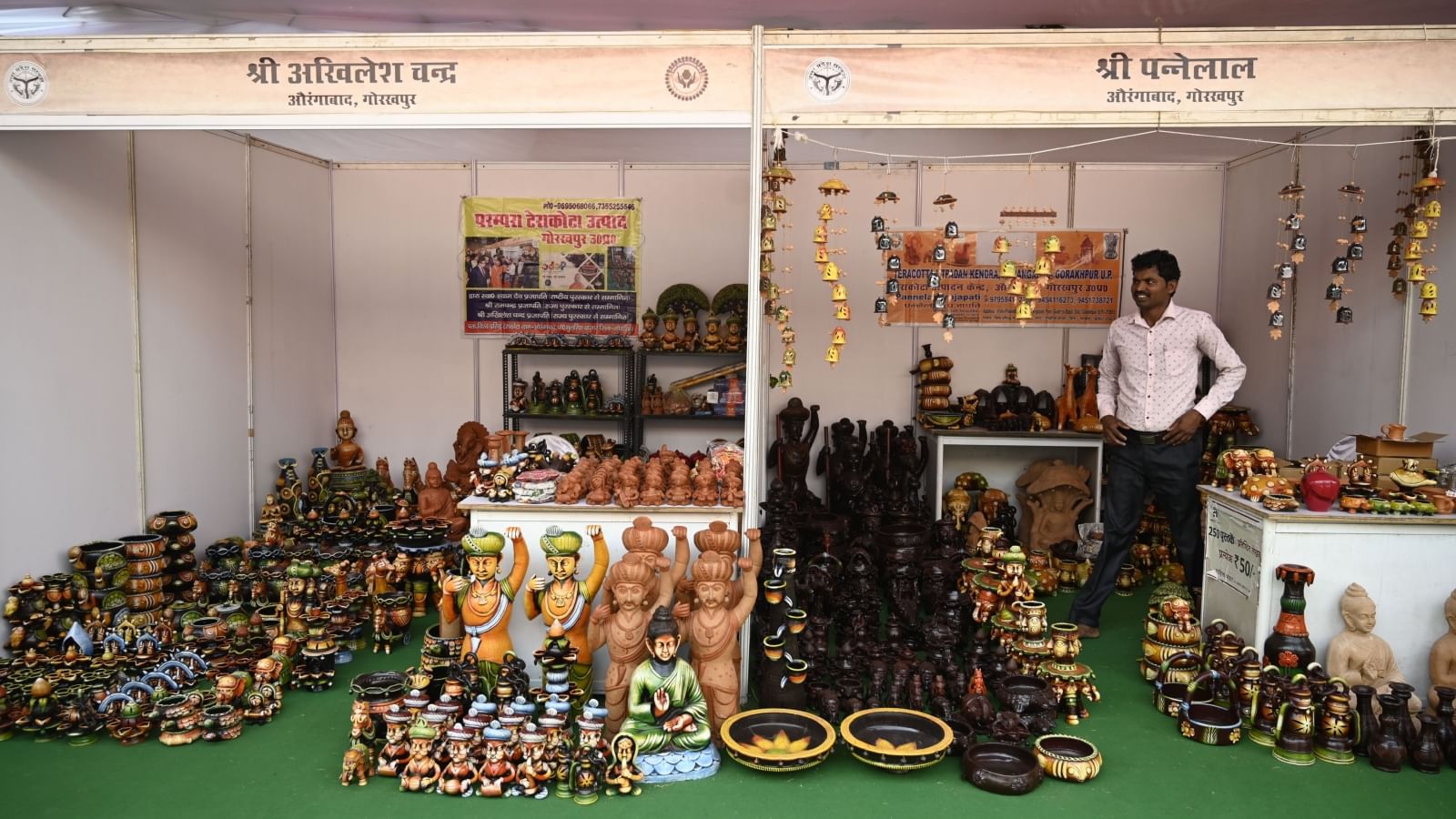 माटी कला मेले में दीवाली की तैयारी, मूर्ति से लेकर मिट्टी के बर्तन और ...