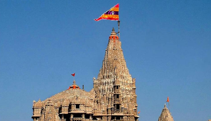 Dwarkadhish Temple: A Different Color Of Faith And Belief, Know Why Two ...