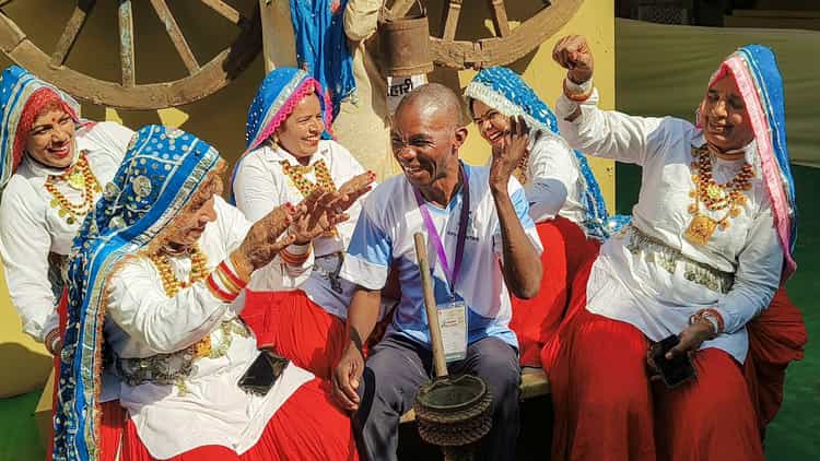 सूरजकुंड अंतरराष्ट्रीय शिल्प मेला शुरू : भारत सहित 42 देशों के 648 ...