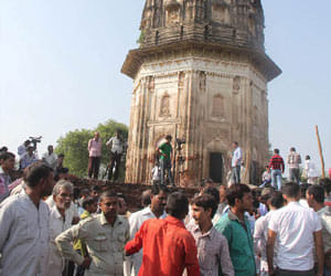 Asi Stopped Excavation For Gold In Unnao Fort - Amar Ujala Hindi News ...