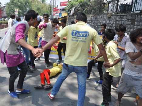 Street Play On Damini Rape Case - Amar Ujala Hindi News Live - सरेआम इस ...