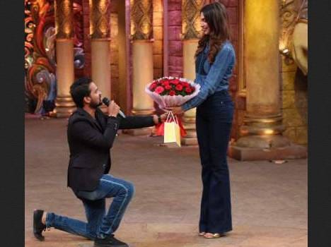 Punjab Comedian Manoj Sabharwal Propose Deepika Padukon - Amar Ujala ...